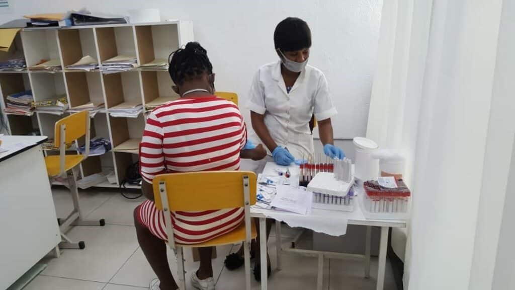 New pilot prioritizes pregnancy health services - Better Work
